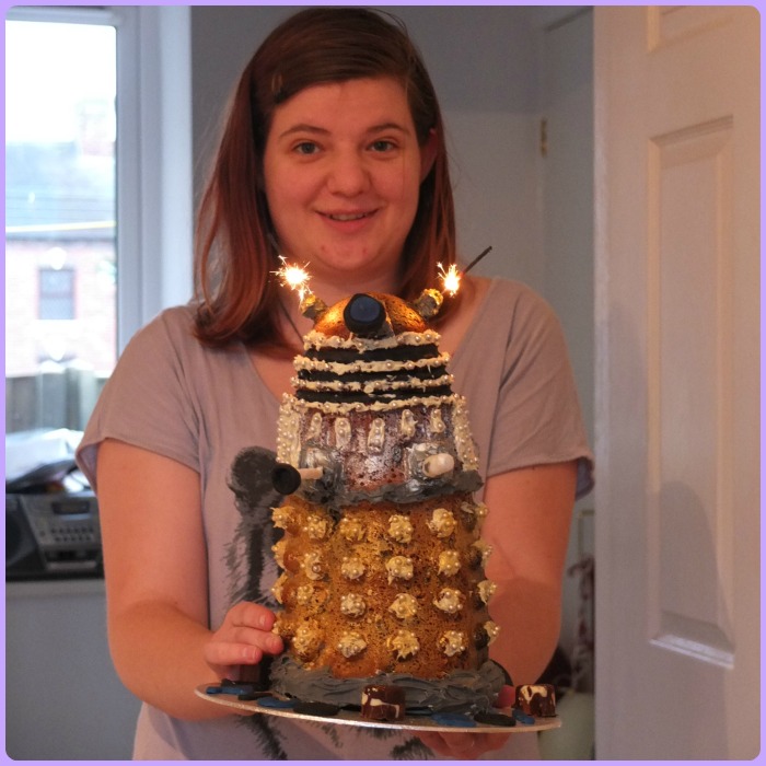 How To Bake A Dalek (and how NOT to!) – Carole Finds Her Wings